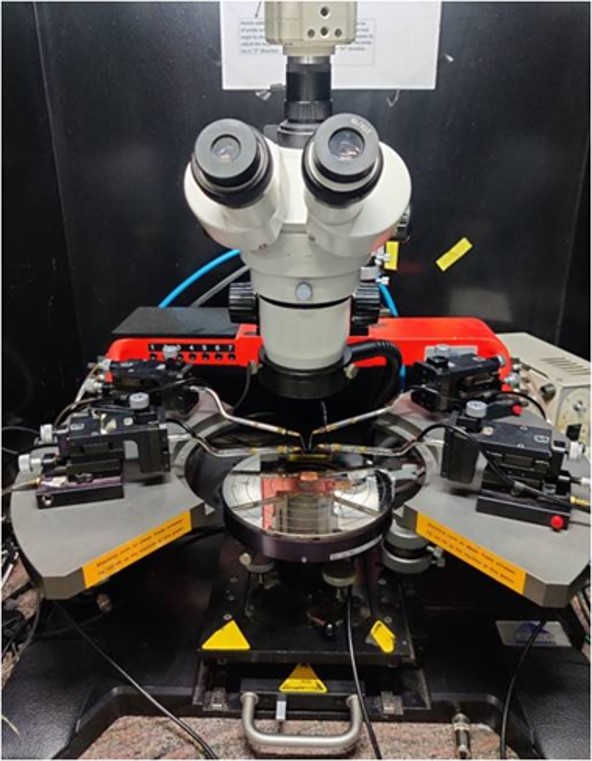 Probe Station 1 PM5 (With thermal chuck) - Micro Nano Characterization ...